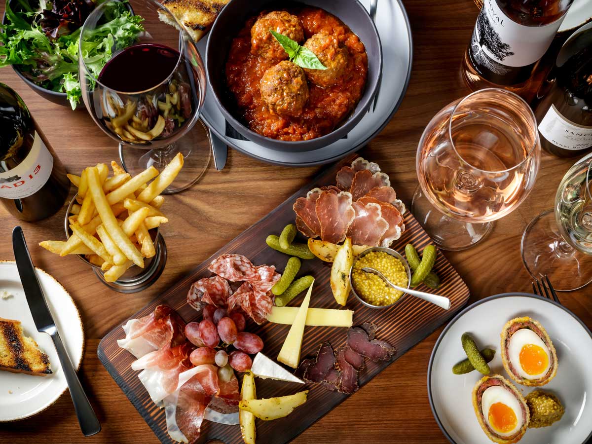 Restaurant & Lounge in Rossland, BC — The Velvet