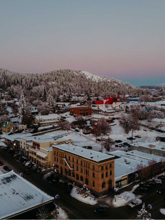 Restaurant & Lounge in Rossland, BC — The Velvet